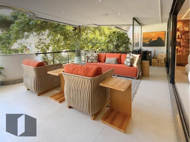 Apartamento em Barra da Tijuca, Rio de Janeiro/RJ de 268m² 4 quartos à venda por R$ 3.789.000,00