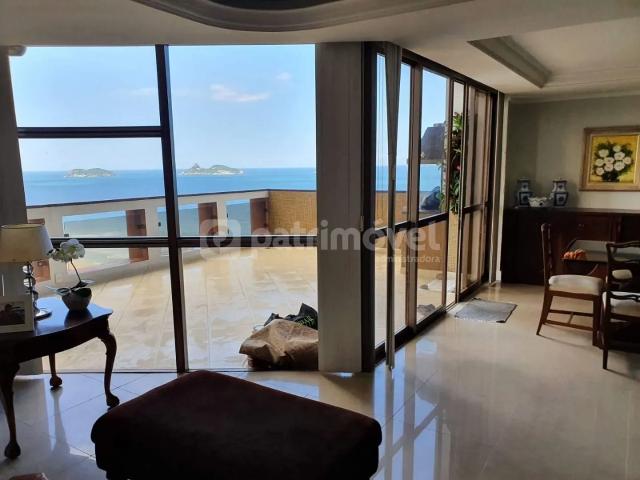 Apartamento em Barra da Tijuca, Rio de Janeiro/RJ de 310m² 4 quartos à venda por R$ 5.899.000,00