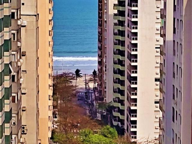 Apartamento em Barra Funda, Guarujá/SP de 110m² 2 quartos à venda por R$ 889.000,00