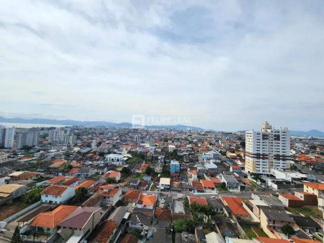 Apartamento em Barreiros São José