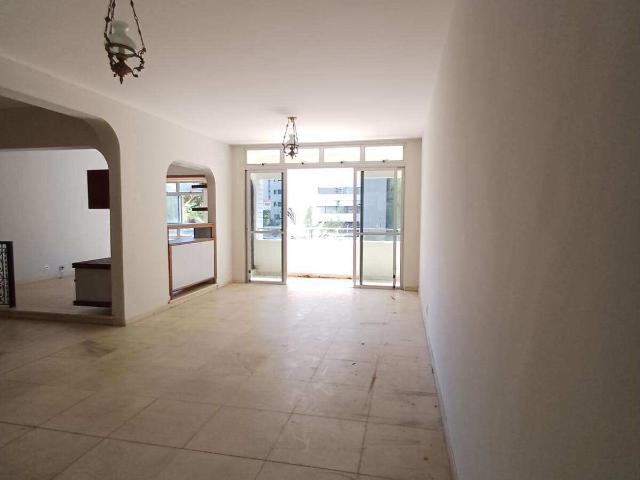 Apartamento em Boa Viagem, Recife/PE de 180m² 4 quartos à venda por R$ 749.000,00
