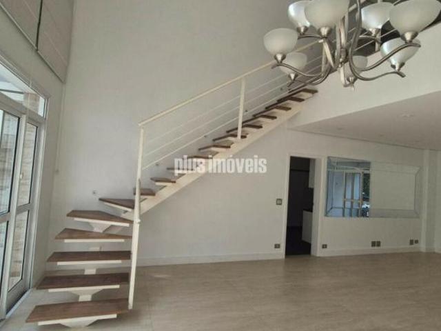 Apartamento em Bosque da Saúde com 274m²