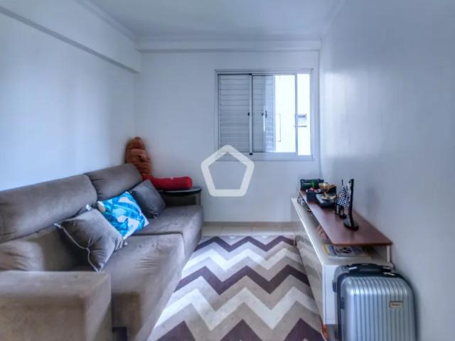 Apartamento em Bosque da Saúde