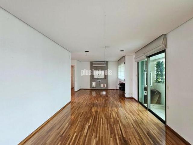 Apartamento em Brooklin Paulista com 147m²