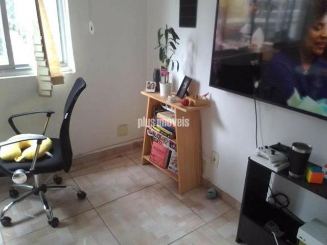 Apartamento em Cambuci com 70m²