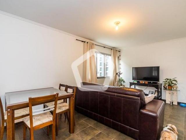 Apartamento em Cambuci