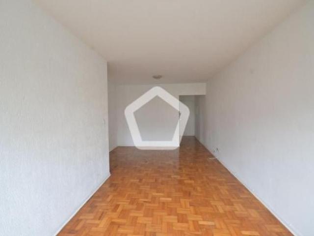 Apartamento em Cambuci