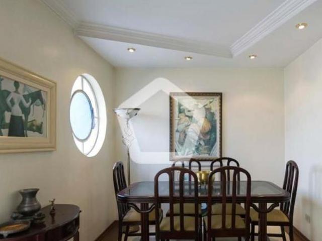 Apartamento em Cambuci