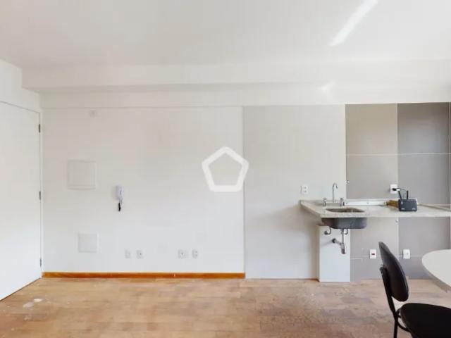 Apartamento em Cambuci