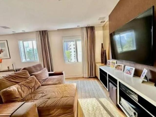 Apartamento em Campo Belo com 206m²!