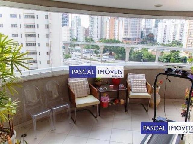 Apartamento em Campo Belo 03 suítes 03 vagas