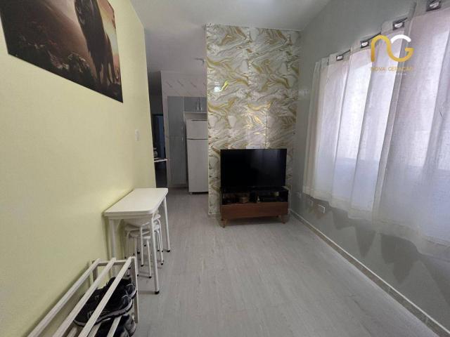 Apartamento em Campo da Aviação, Praia Grande/SP de 40m² 1 quartos à venda por R$ 249.000,00