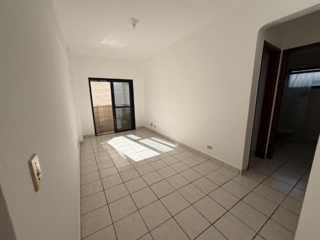 Apartamento em Campo da Aviação, Praia Grande/SP de 48m² 2 quartos à venda por R$ 351.000,00
