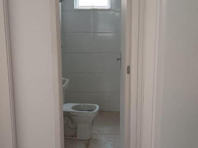 APARTAMENTO EM CAMPO LARGO! 02 QUAERTOS, SALA, COZINHA, PISCINA, CINEMA!