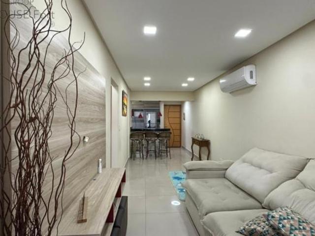 Apartamento em Canto do Forte Praia Grande, SP