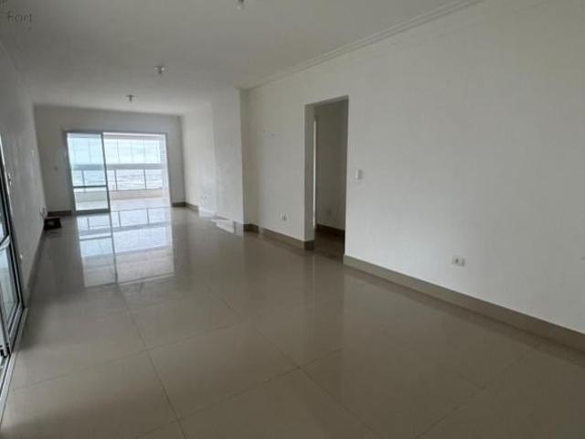 Apartamento em Canto do Forte Praia Grande, SP