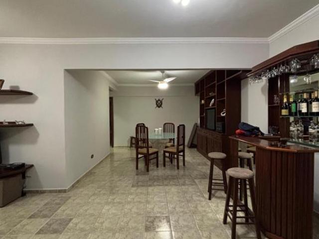 Apartamento em Canto do Forte Praia Grande, SP