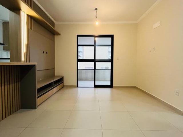 Apartamento em Canto do Forte Praia Grande, SP