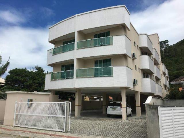 Apartamento em Canto Grande