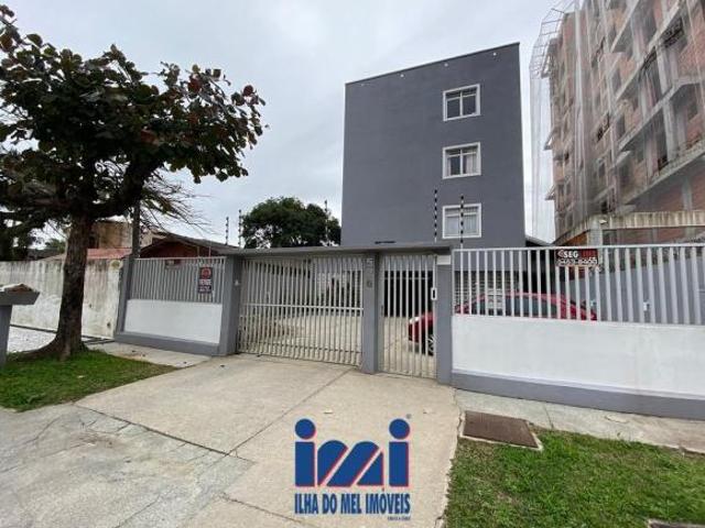 Apartamento em Caiobá 1 quadra do mar