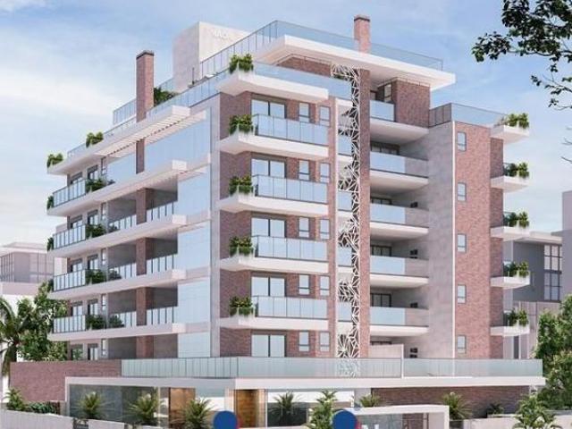 Apartamento em Caiobá