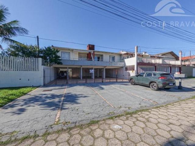 Apartamento em Caioba Matinhos