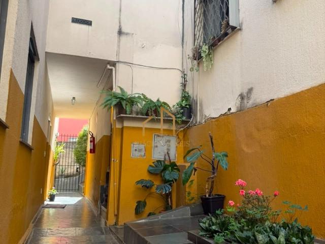 Apartamento em Califórnia, Belo Horizonte/MG de 48m² 2 quartos à venda por R$ 189.000,00