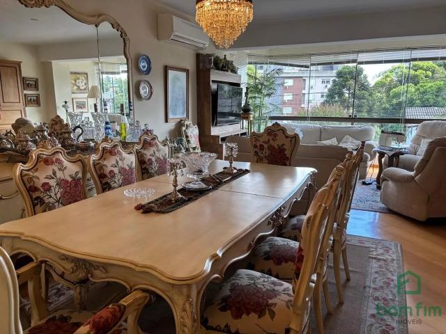 Apartamento em Centro, Canela/RS de 146m² 3 quartos à venda por R$ 1.199.900,00