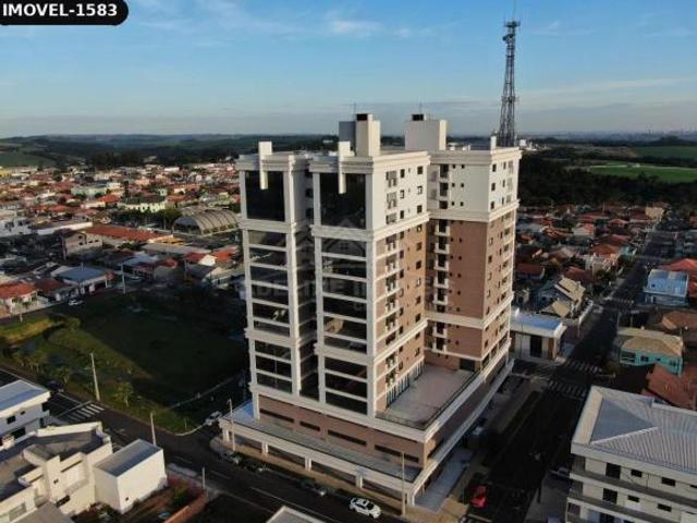 Apartamento em Centro Civico, Carambeí