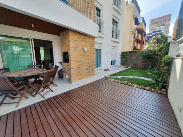 Apartamento em Centro, Curitiba/PR de 135m² 2 quartos para locação R$ 5.200,00/mes
