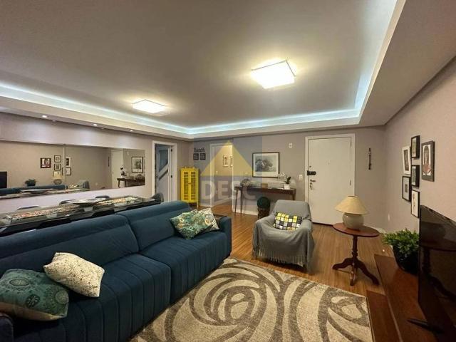 Apartamento em Centro, Balneário Camboriú/SC de 110m² 3 quartos à venda por R$ 1.599.000,00