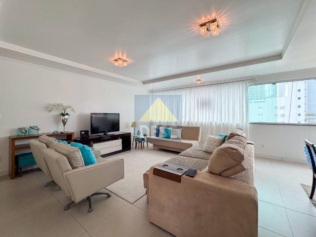 Apartamento em Centro, Balneário Camboriú/SC de 110m² 3 quartos à venda por R$ 1.799.900,00