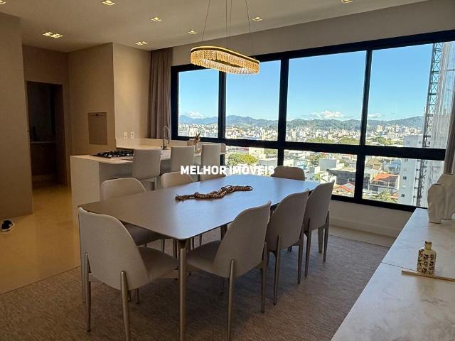 Apartamento em Centro, Balneário Camboriú/SC de 129m² 3 quartos à venda por R$ 3.389.900,00