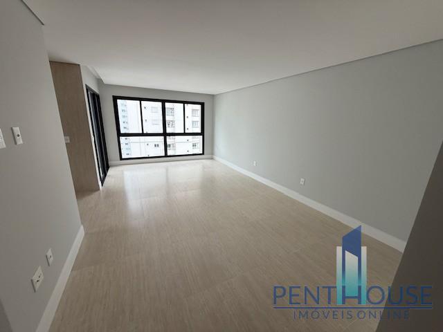 Apartamento em Centro, Balneário Camboriú/SC de 120m² 3 quartos à venda por R$ 2.489.900,00