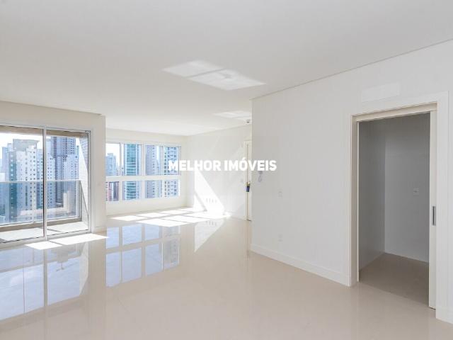 Apartamento em Centro, Balneário Camboriú/SC de 120m² 3 quartos à venda por R$ 2.905.900,00