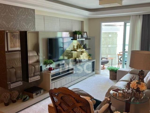 Apartamento em Centro, Balneário Camboriú/SC de 123m² 3 quartos à venda por R$ 2.399.900,00