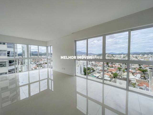 Apartamento em Centro, Balneário Camboriú/SC de 123m² 3 quartos à venda por R$ 2.221.900,00