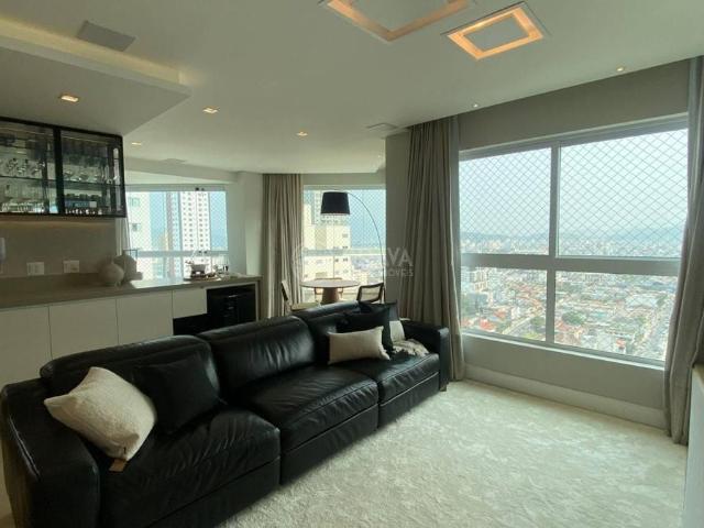 Apartamento em Centro, Balneário Camboriú/SC de 136m² 3 quartos à venda por R$ 2.999.000,00