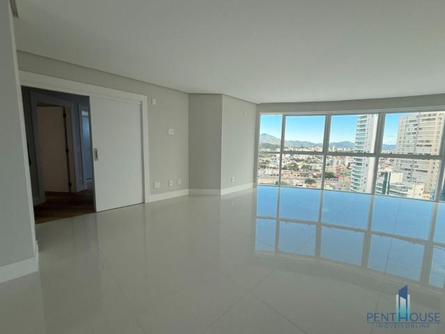 Apartamento em Centro, Balneário Camboriú/SC de 138m² 3 quartos à venda por R$ 2.899.900,00
