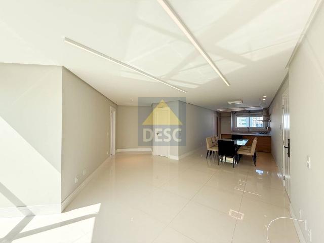 Apartamento em Centro, Balneário Camboriú/SC de 138m² 3 quartos à venda por R$ 3.699.900,00