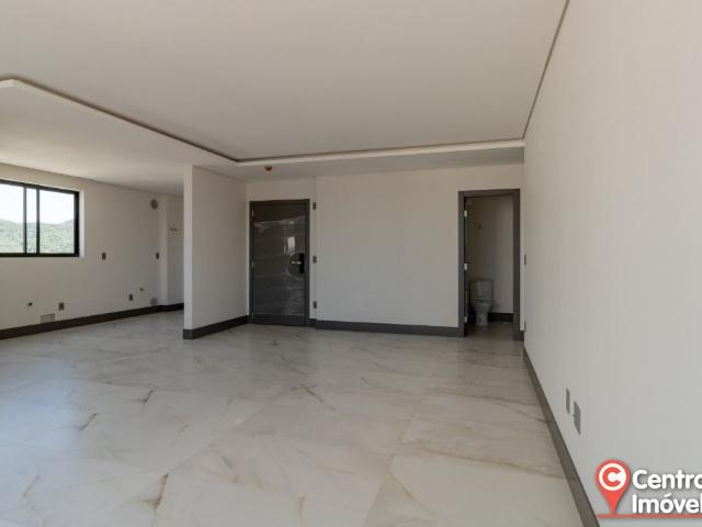 Apartamento em Centro, Balneário Camboriú/SC de 130m² 3 quartos à venda por R$ 2.099.000,00