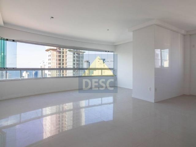 Apartamento em Centro, Balneário Camboriú/SC de 130m² 3 quartos à venda por R$ 2.599.900,00