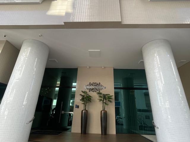 Apartamento em Centro, Balneário Camboriú/SC de 130m² 3 quartos à venda por R$ 2.499.900,00