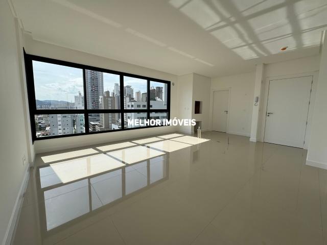 Apartamento em Centro, Balneário Camboriú/SC de 130m² 3 quartos à venda por R$ 2.789.900,00