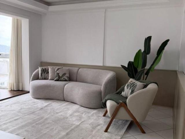 Apartamento em Centro, Balneário Camboriú/SC de 130m² 3 quartos à venda por R$ 2.799.900,00