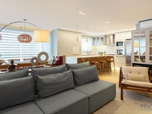 Apartamento em Centro, Balneário Camboriú/SC de 130m² 3 quartos à venda por R$ 3.399.000,00