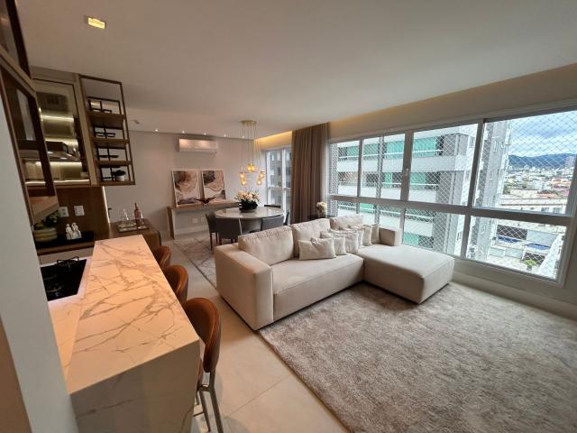 Apartamento em Centro, Balneário Camboriú/SC de 132m² 4 quartos à venda por R$ 2.849.000,00