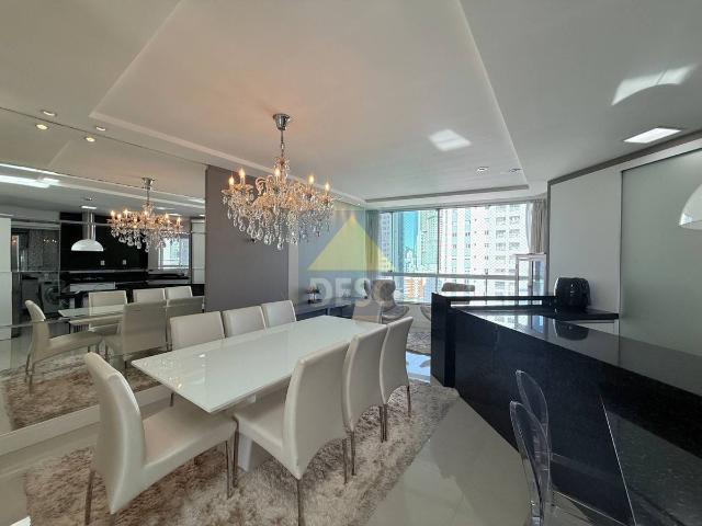 Apartamento em Centro, Balneário Camboriú/SC de 132m² 3 quartos à venda por R$ 2.399.000,00