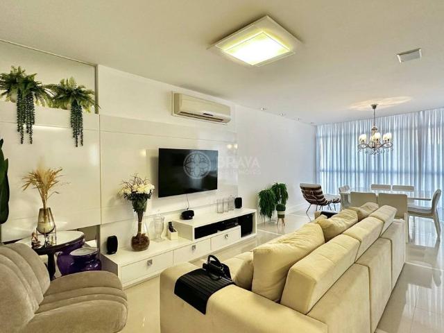 Apartamento em Centro, Balneário Camboriú/SC de 133m² 3 quartos à venda por R$ 3.199.000,00