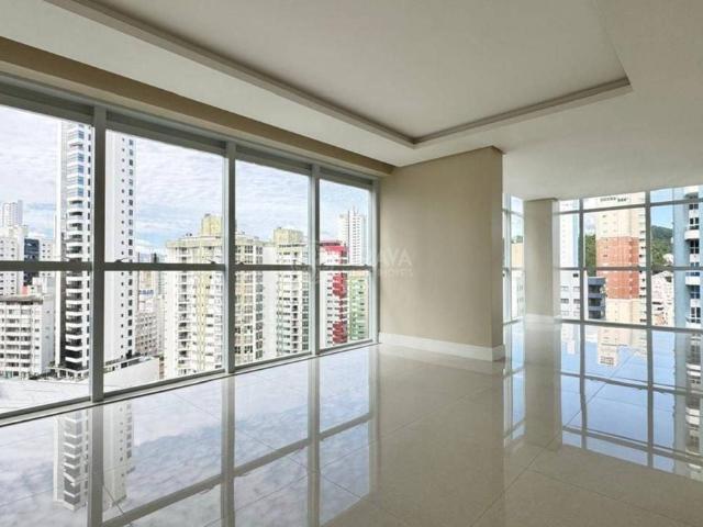 Apartamento em Centro, Balneário Camboriú/SC de 157m² 4 quartos à venda por R$ 3.499.900,00